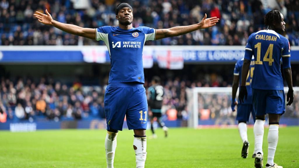 FA Cup: Chelsea snatch dramatic win over Leicester in quarter-finals ...